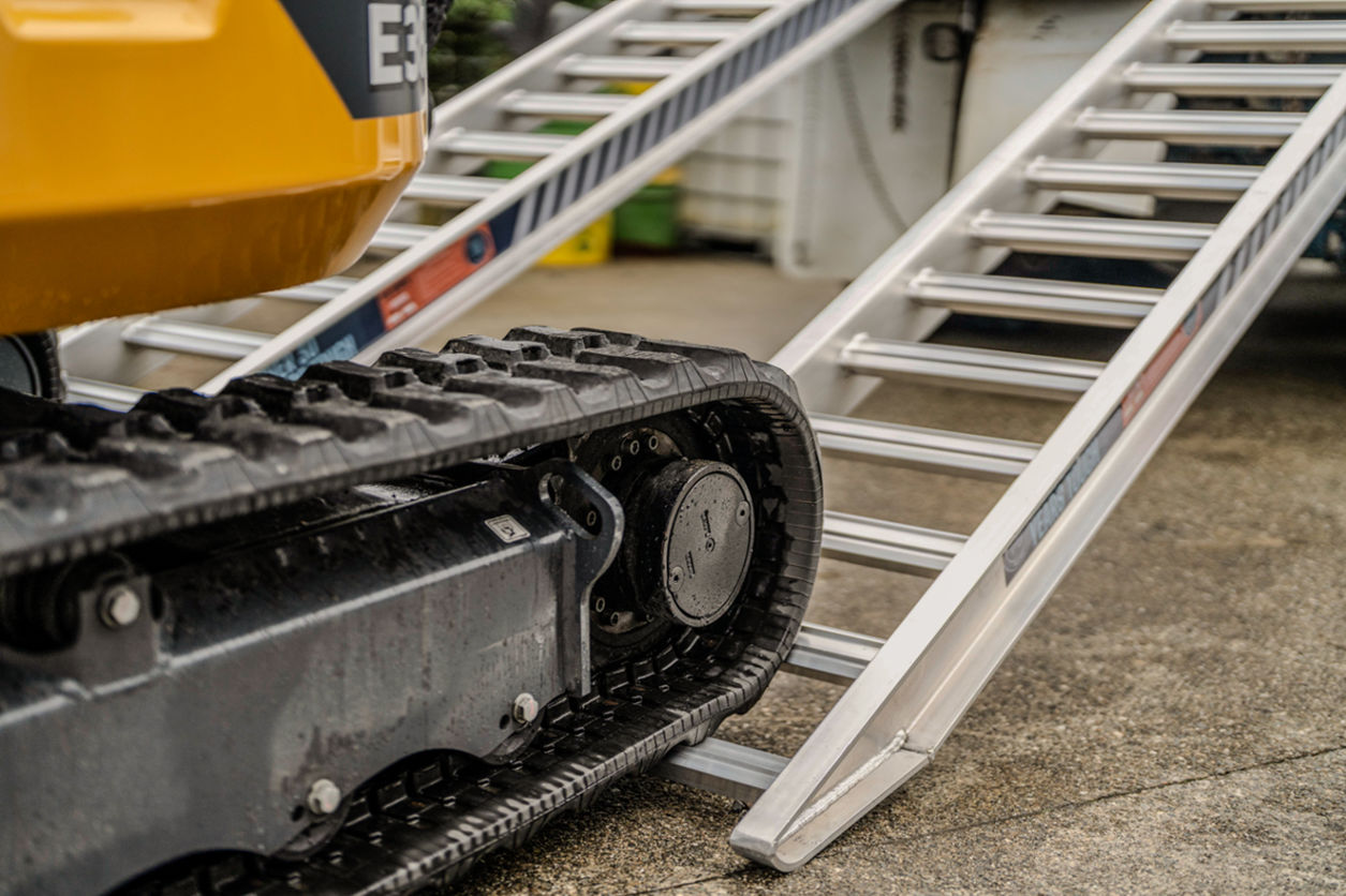 Heavy Industrial Ramps - High Grade Aluminium | Hyway NZ